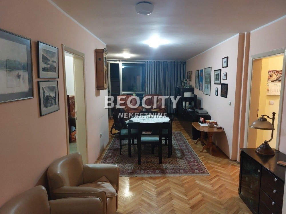 Trosoban stan, 77 m2, Novi Sad, Trg Republike ID: 97780