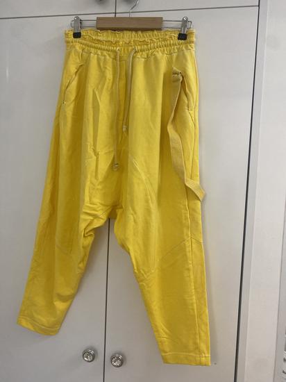 Pantalone begi