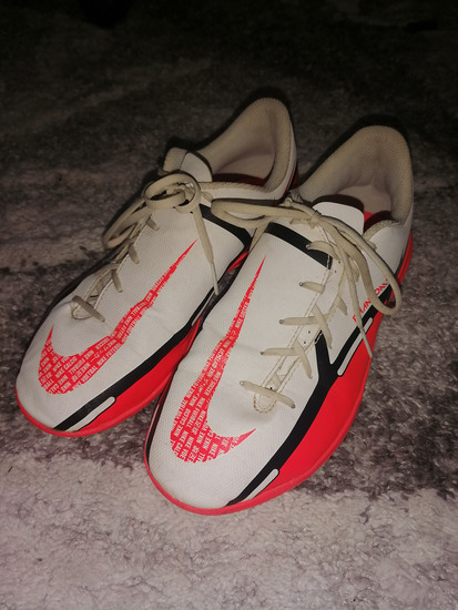 NIKE JR PHANTOM GT2 CLUB IC patike za fudbal