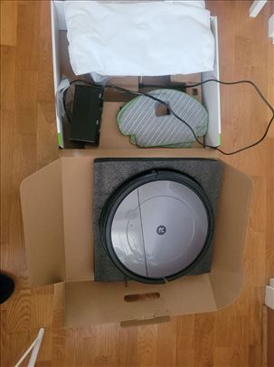 Prodajem iRobot Roomba Combo R1118
