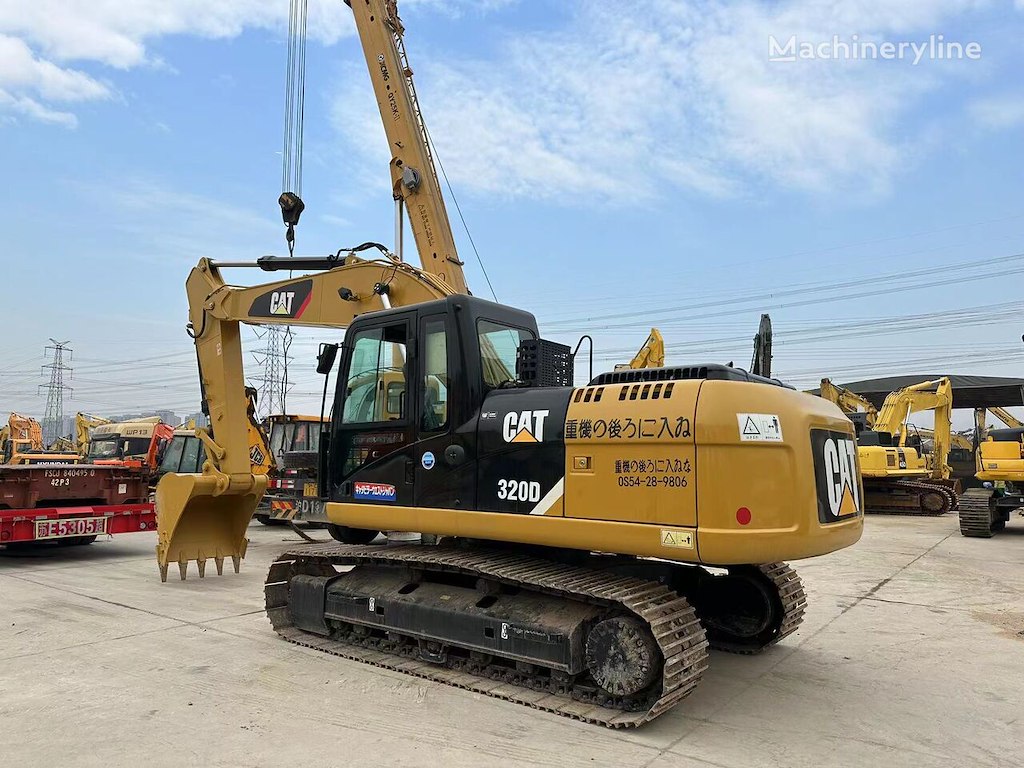 Caterpillar 320D bager guseničar