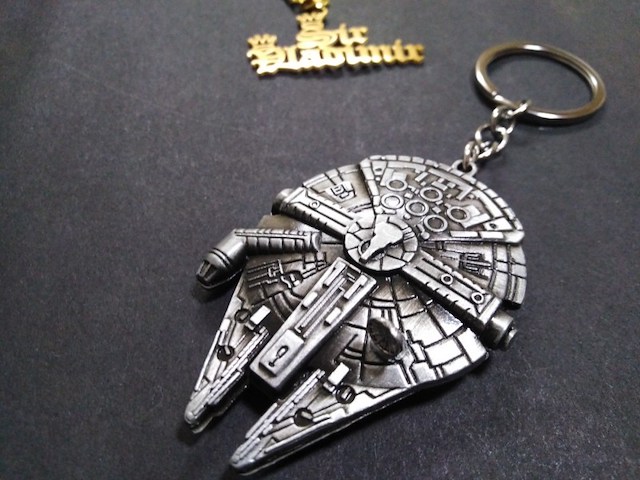 Star Wars - Millenium Falcon privezak za kljuceve
