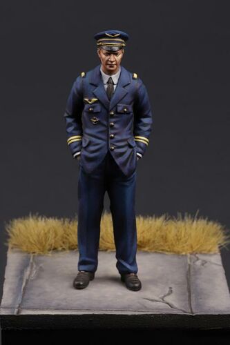 The Bodi Miniatures 54006 French Pilot (WW II) No. 2