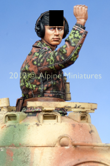 Alpine Miniatures 35141 WSS Panzer Commander Set (2 figs)