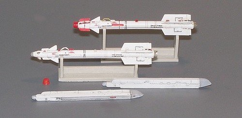 Plus Model AL4009 Russian missile R-73 AA-11 Archer