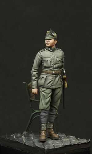 KUK Miniatures 54005 Austro-Hungarian Mountain Troop Officer WW I