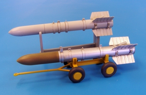 Plus Model AL4030 Missile Tiny Tim - long