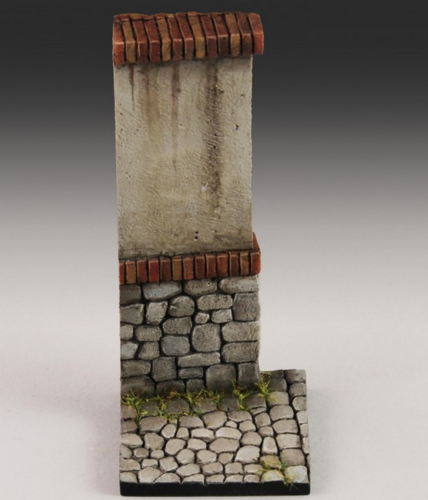 Royal Model di R. Reale 868 Base with wall