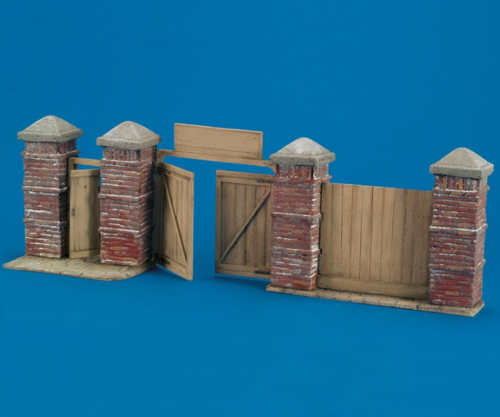 Royal Model di R. Reale 568 East European Wall Section