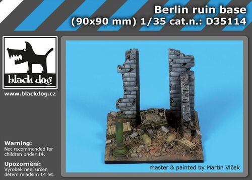 Black Dog D35114 Berlin ruin base (90x90 mm)