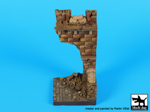 Black Dog D35086 Ruined entrance base (60x60mm)