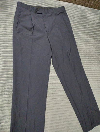 Muske pantalone