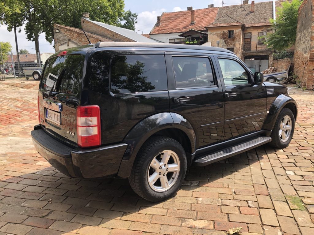 Dodge Nitro 3.7 SXT