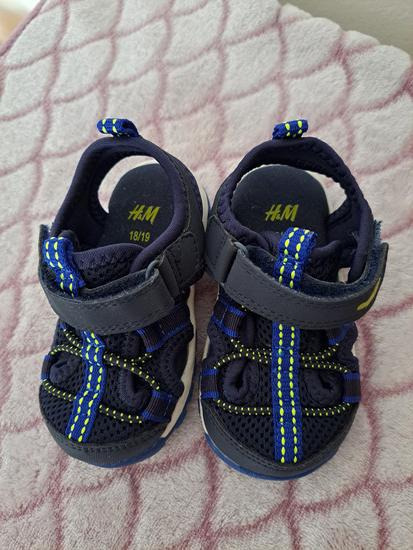 H&M sandale za bebu dečaka
