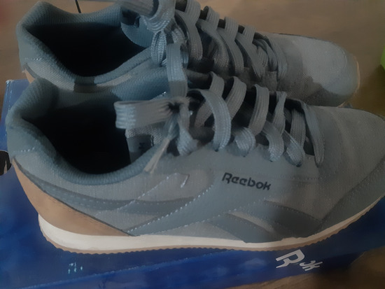 Reebok 36.5