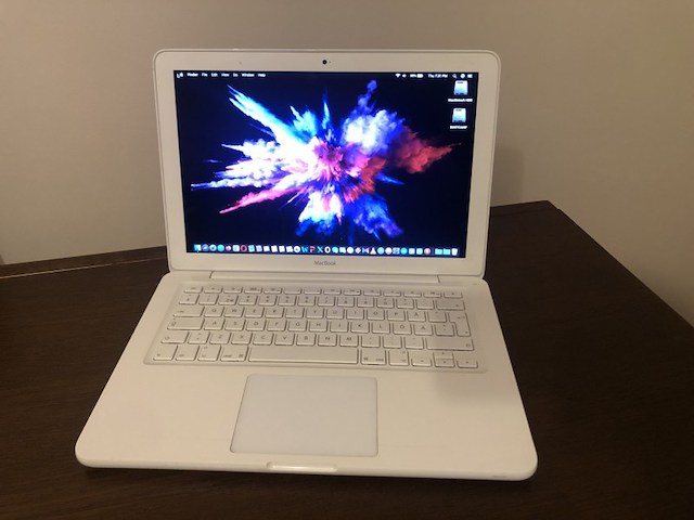 APPLE MacBook A1342