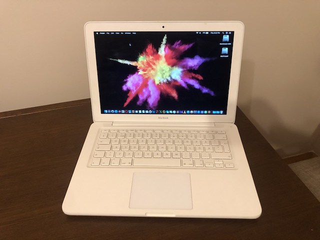 APPLE MacBook A1342