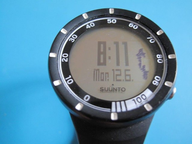 Suunto QUEST Black GPS - ručni sat (pulsmetar)