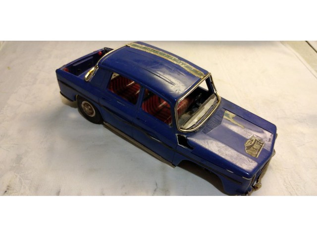 Joustra Renault 8,France  limeni oko 1:25,nekompletan z