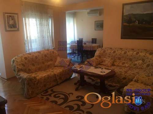 410245,odlican porodicni stan