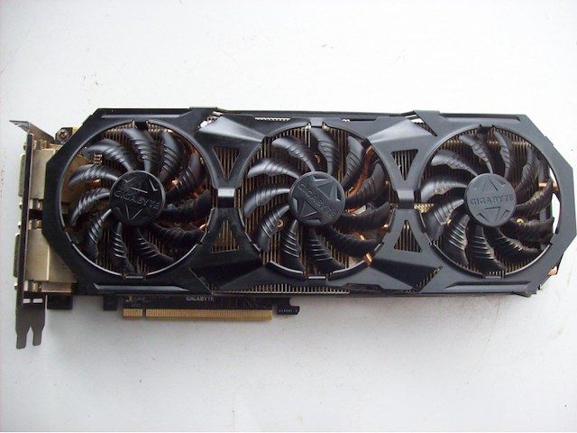 Gigabyte GTX 970, 4gb drr5 - 256 bita