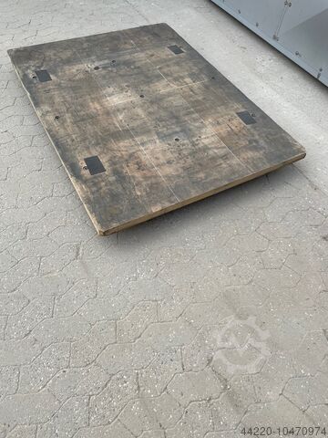 Teške palete
Gewicht 82,5 kg 1680 x 1250 mm