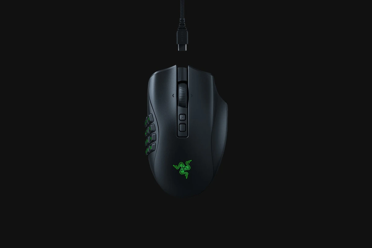 Razer Naga V2 Pro (RZ01-04400100-R3G1) crni bežični gejmerski optički miš 30000dpi