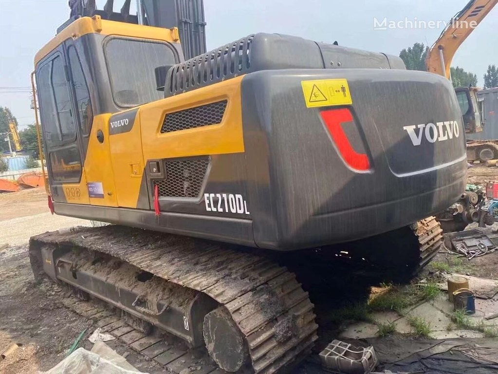 Volvo EC210B bager guseničar