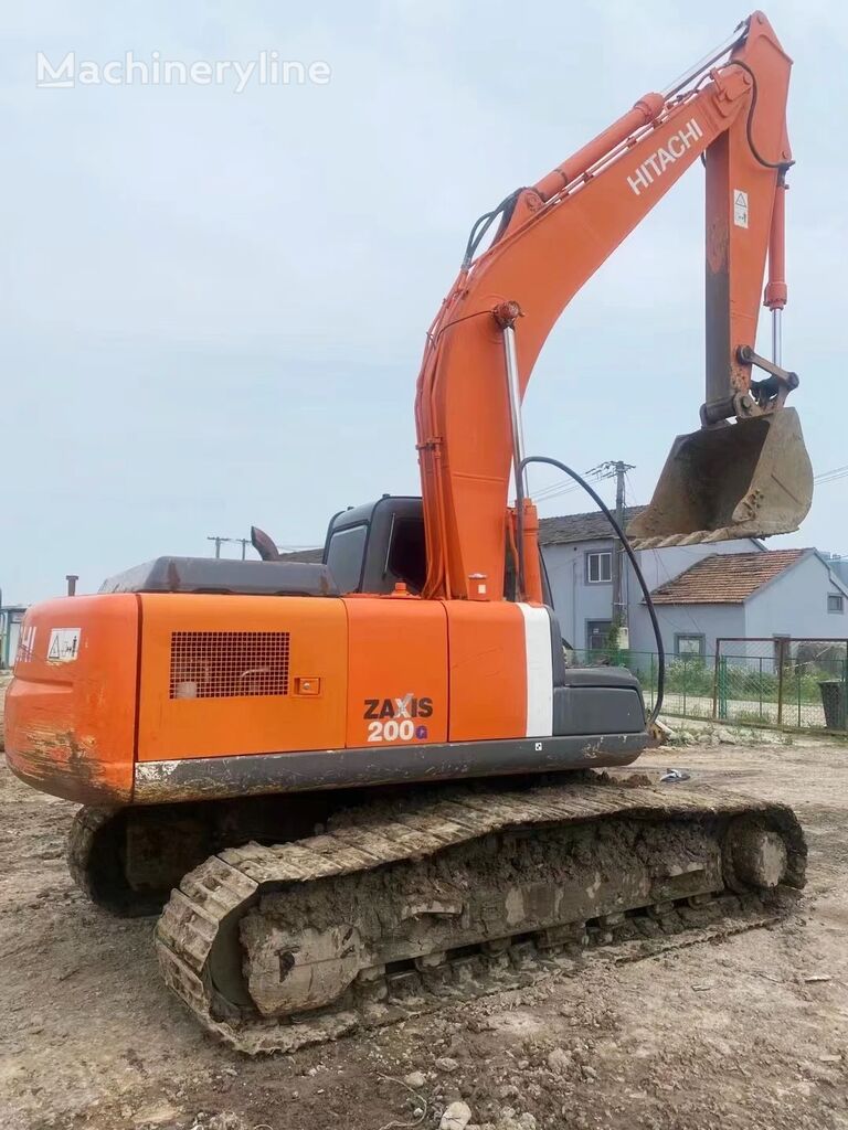 Hitachi ZX200-3G bager guseničar