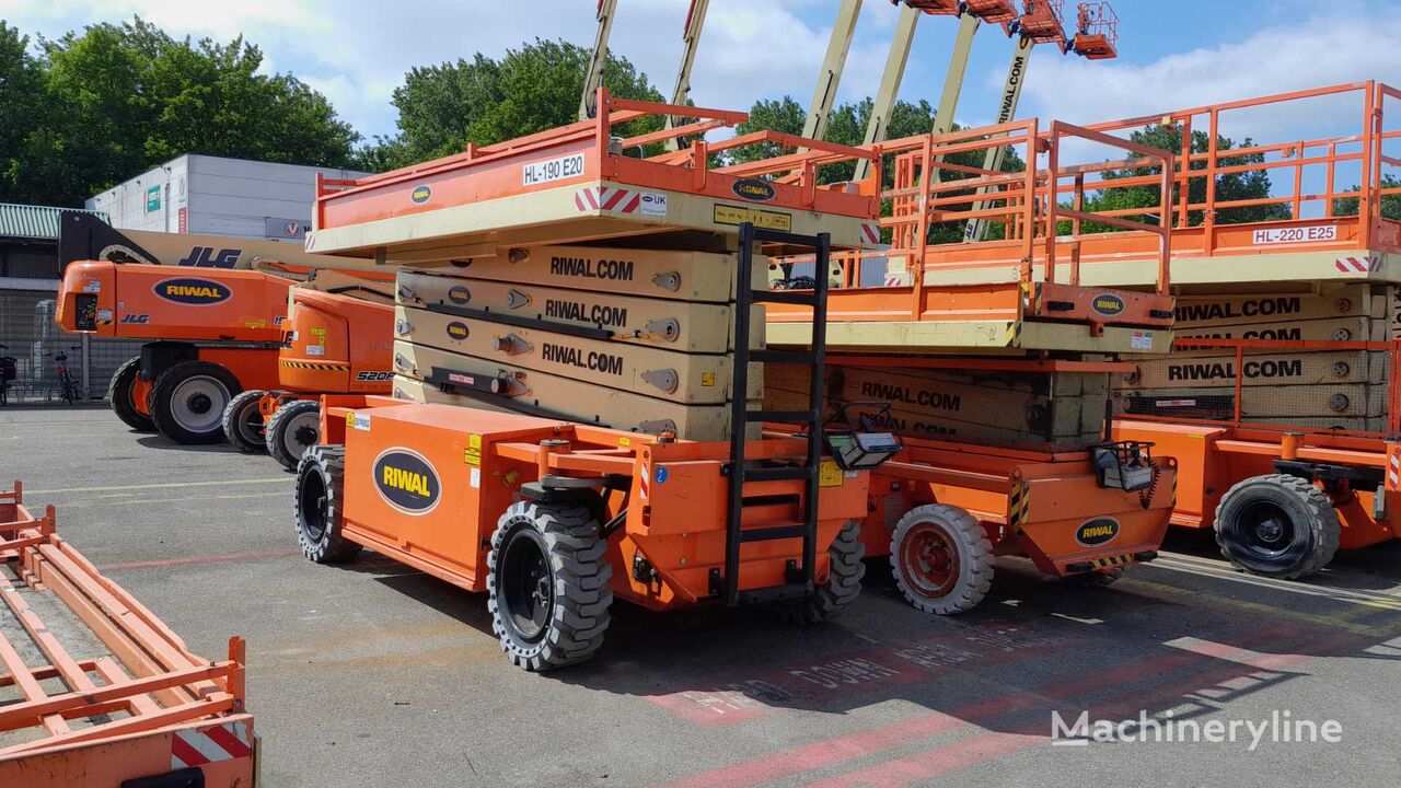 Holland Lift HL-190E20 makazasta platforma