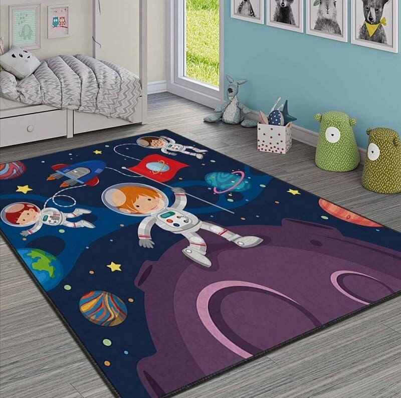Dečiji tepih sa gumenom podlogom 120x180cm – Kosmonauti u svemiru, TG-020