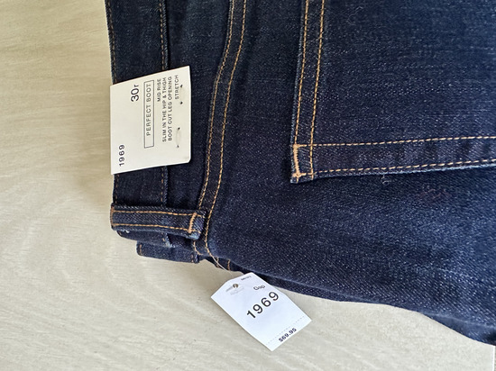 Gap 1969 jeans farmerke sa ETIKETOM NENOSENO NOVO