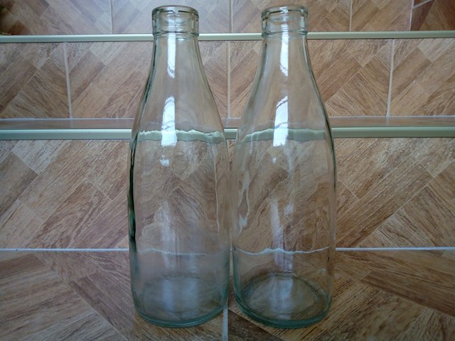 Stare flaše za mleko 1L - 1972.