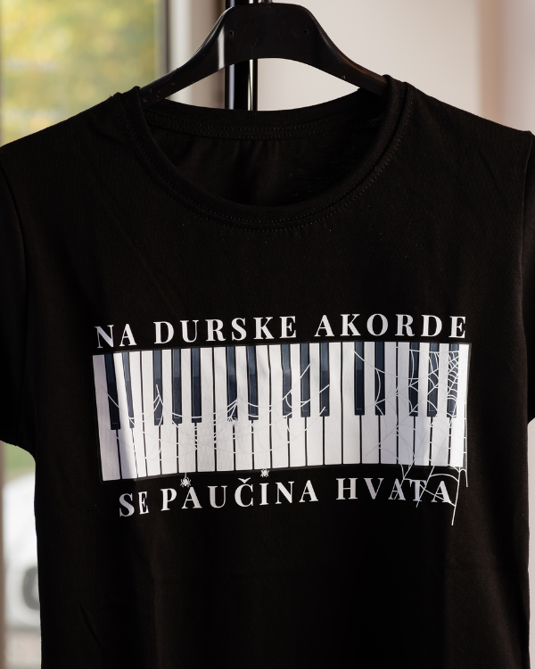 Majica “Na durske akorde . . .”