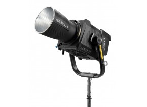 Nanlux Evoke 1200B Spot Light with Trolley Case