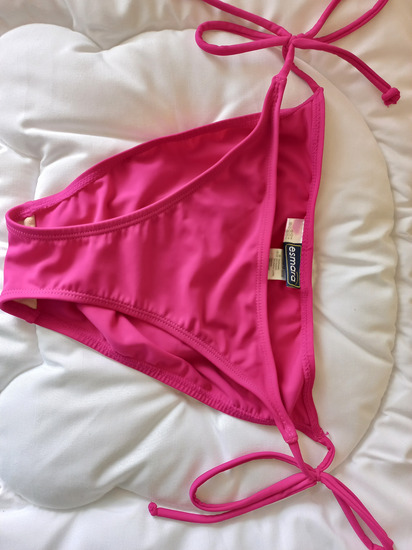 Pink kupaci donji deo