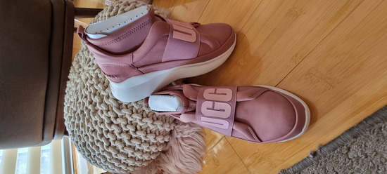 Nove Ugg zenske patike 36