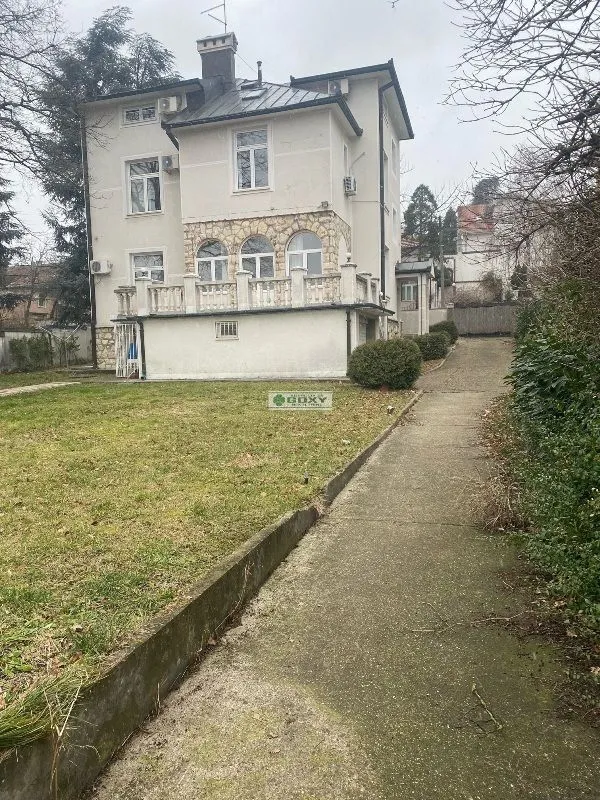 Prodaja, kuća, 408m2, Dedinje, Beograd