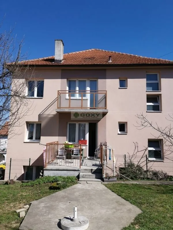 Prodaja, kuća, 325m2, Kumodraž, Beograd