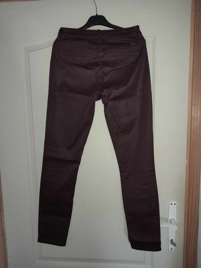 Voskirane pantalone ESPRIT