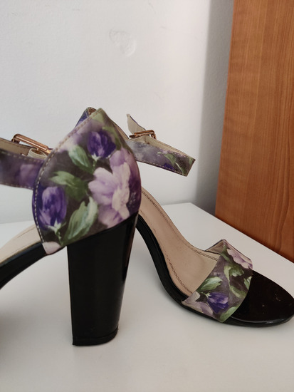 Flower print sandalice s potpeticom