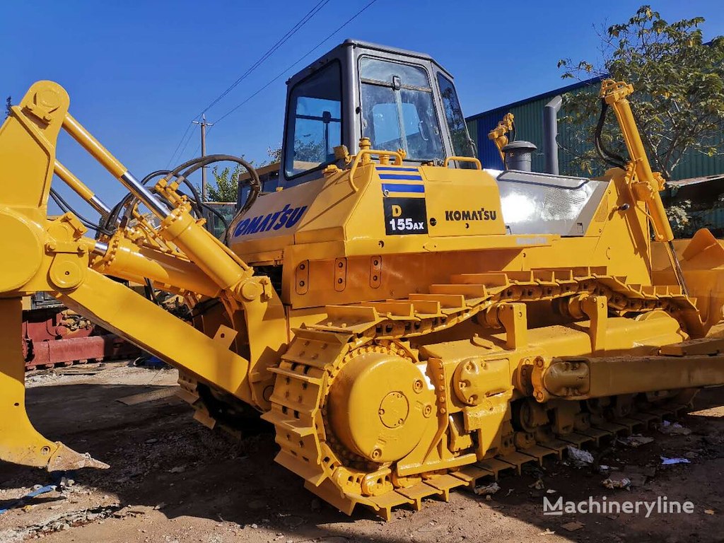 Komatsu D155A buldožer