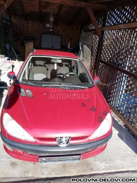 Peugeot 206 Kompletan Auto U Delovima