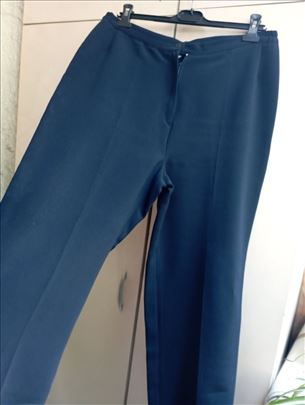 Pantalone crne (315) akcija