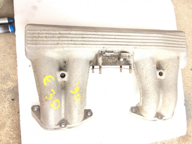 Gornja usisna grana za BMW e30 M40 316i