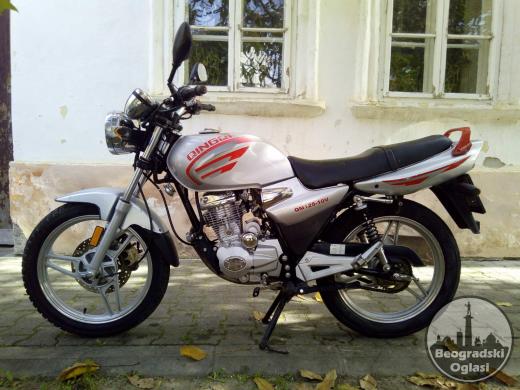 Qingqi QM-125-10V, 2006,prva boja, nove gume