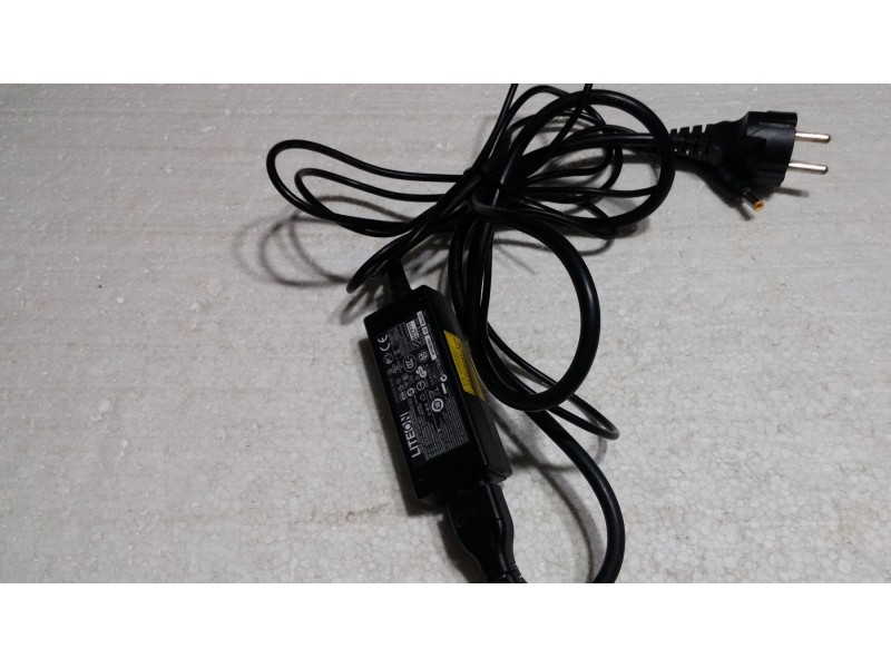 lite on 19 volti-1,58 ampera adapter iglica