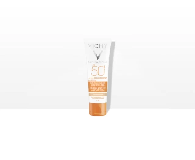 VICHY CAPITAL SOLEIL ANTI-DARK SPOT 3-IN-1 TONIRANA ZAŠTITNA KREMA SPF 50+