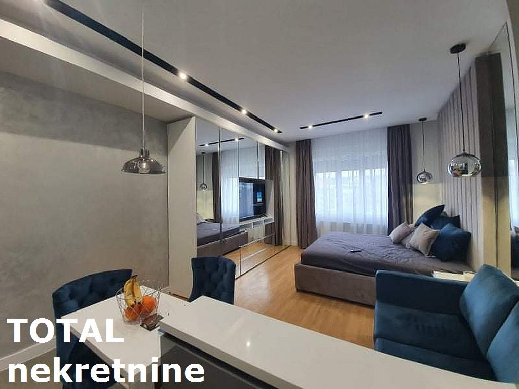 Stan,NOVI SAD,CENTAR 30.00m2,116390€ , ID: 1094510