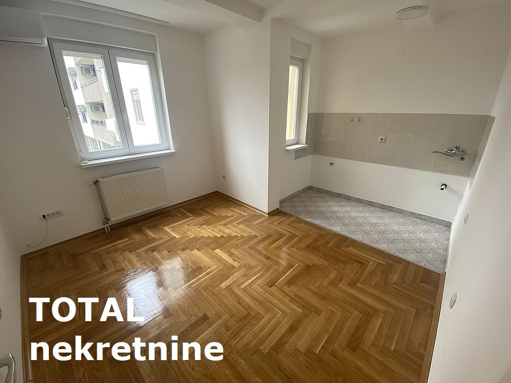 Stan,NOVI SAD,TELEP 33.00m2,82400€ , ID: 1096157